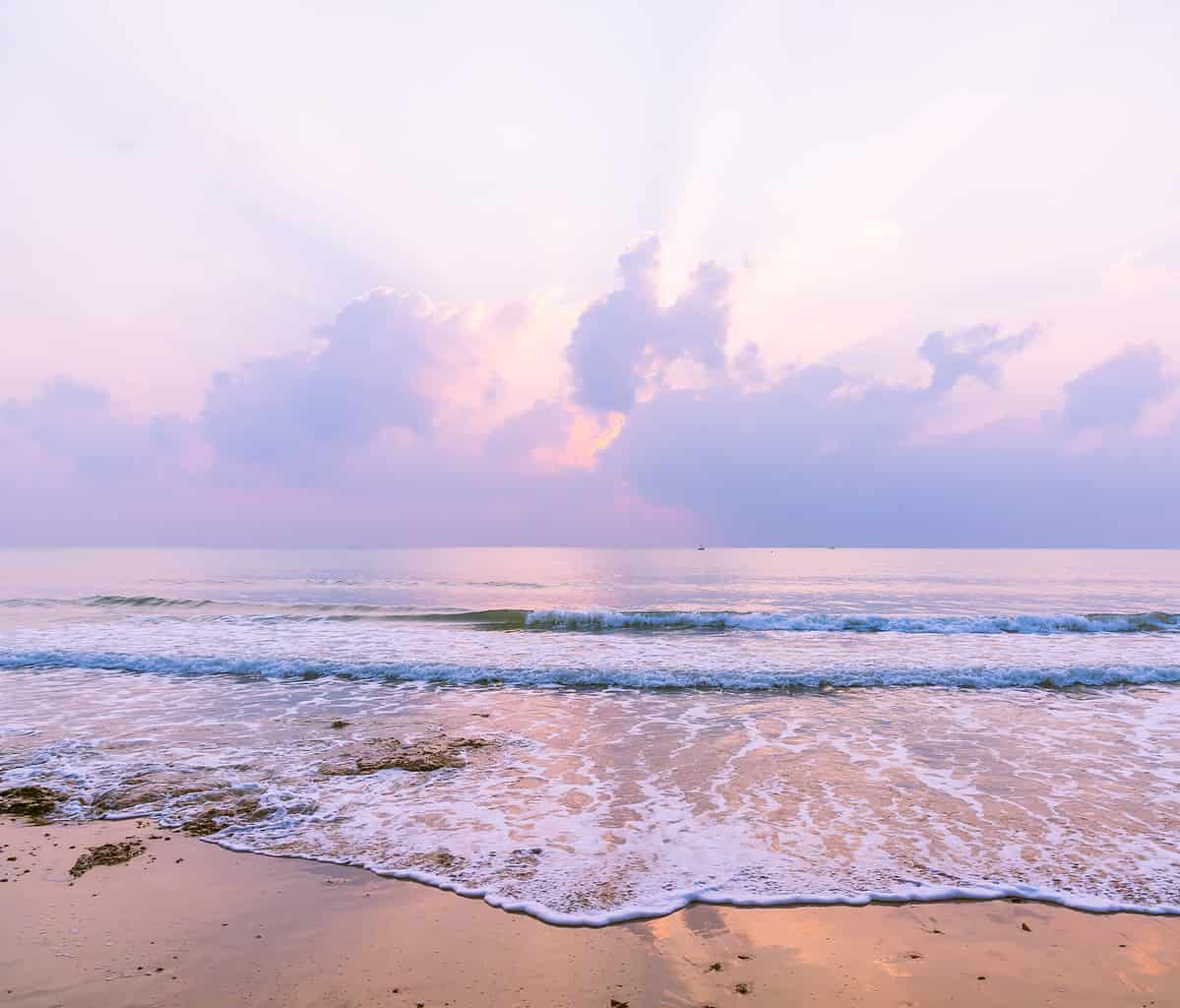 5 Famous Beaches In Queensland